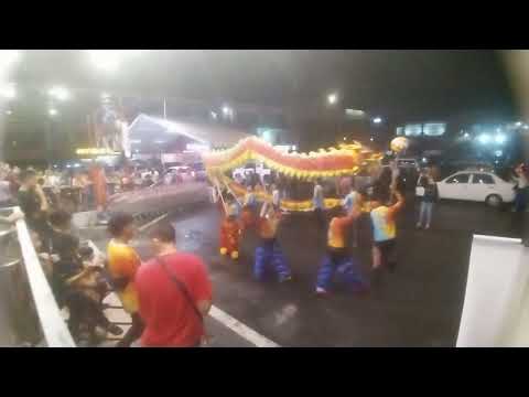 Dragon dance on emart 26/1/2023 - YouTube