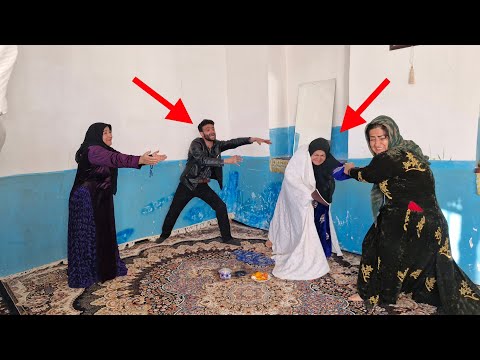 A difficult moment for Amina when she sees Sajjad with another woman