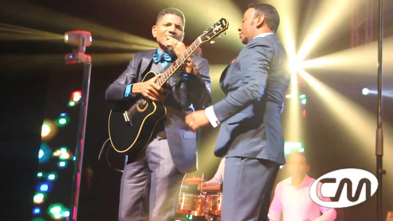 El Varon De La Bachata y Anthony Santos En El Lehman center (Bronx NY ...