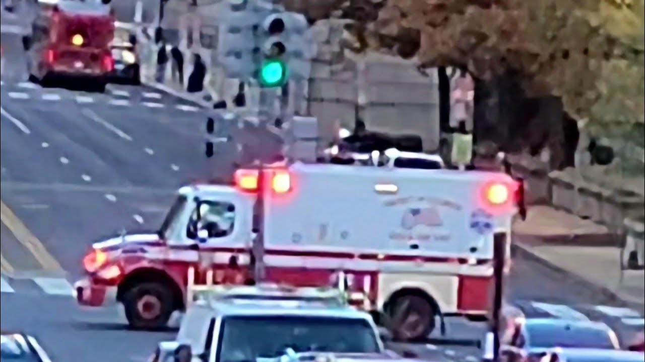 DCFD Medic 3 Responding 11-26-2024 - YouTube