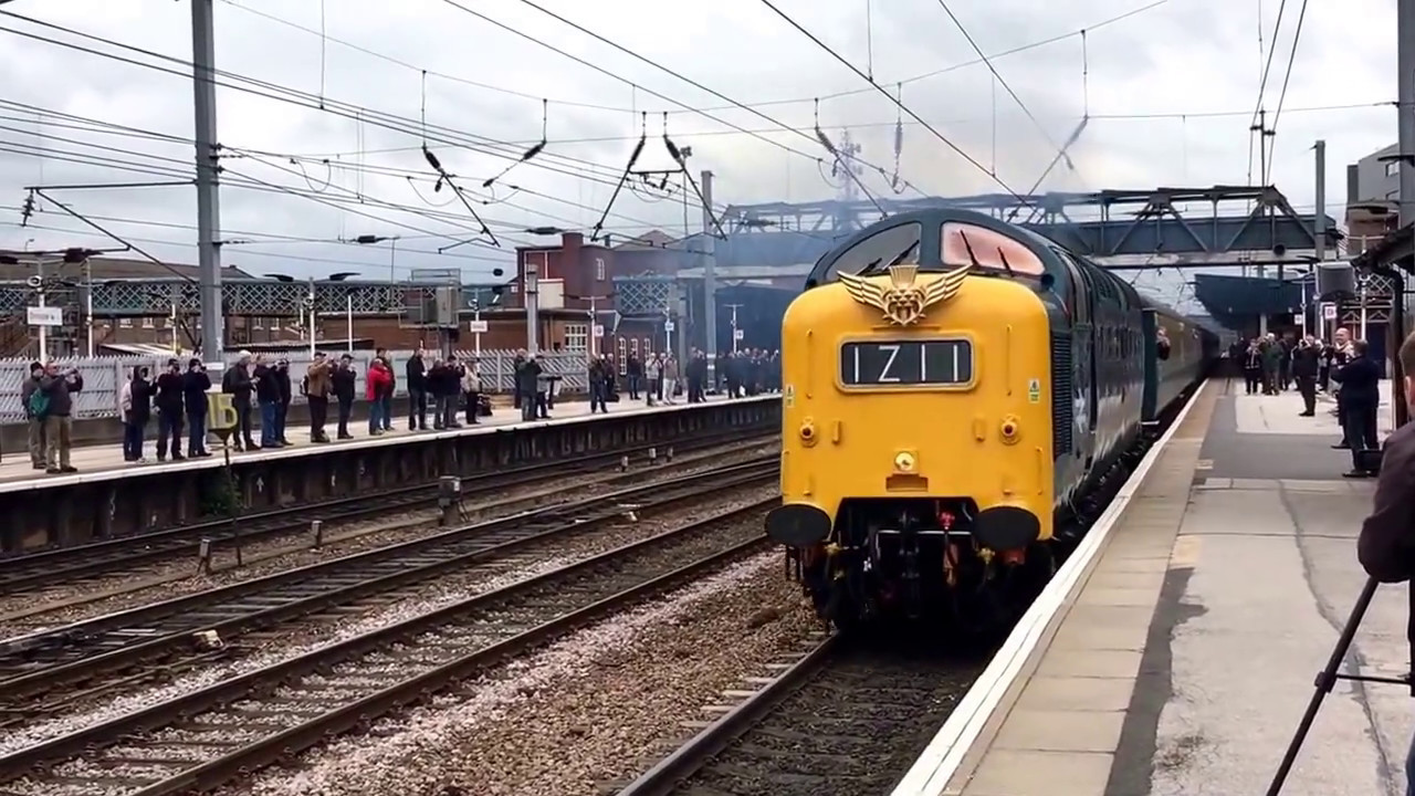Deltic 559009 With DRS 68022 At Doncaster From Willington To London ...