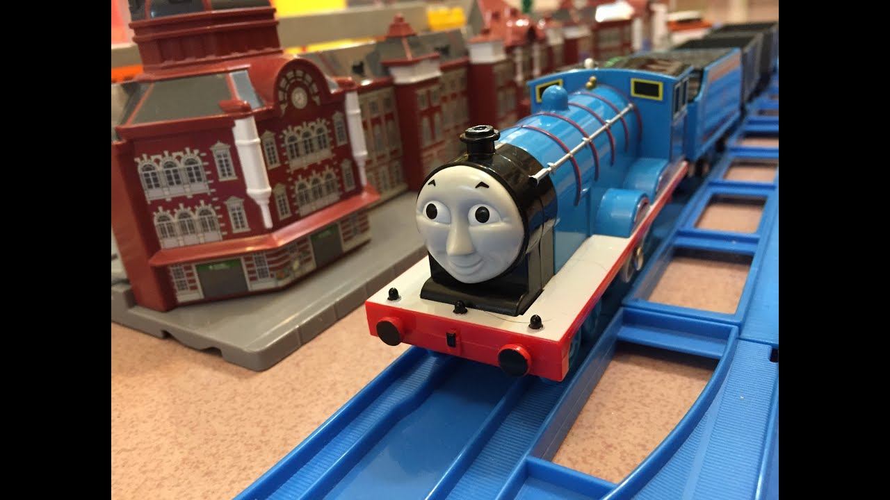 Edward - Thomas the Tank Engine and Tokyo Station - TOMY Train (01855 ...