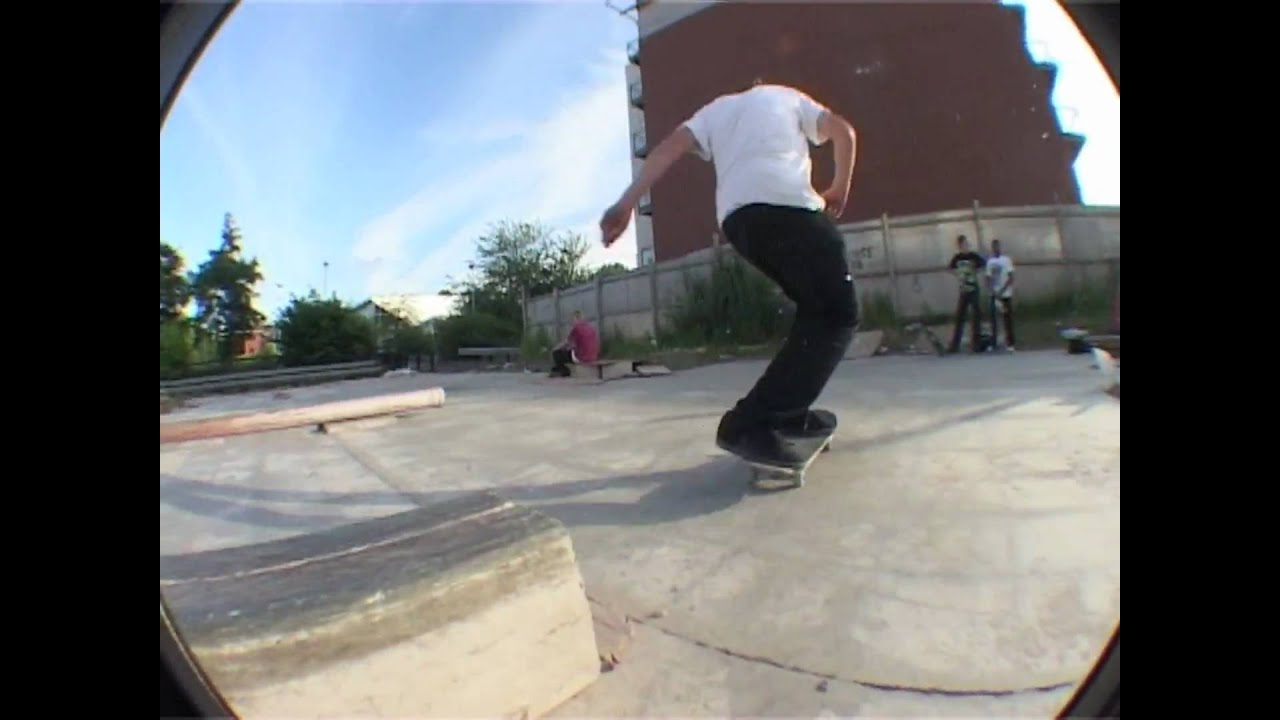 Sunday Skate Clip No.13 - Jake Wainwright - YouTube