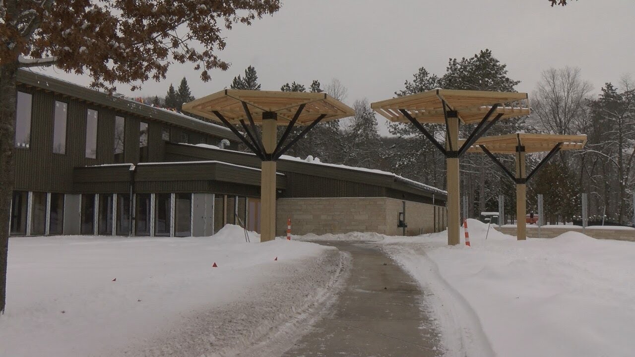 Mayo donation to Oxbow, Darian Leddy reports - YouTube