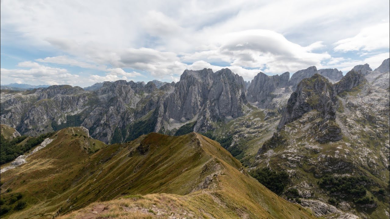 Vajusha’s Peak in the Albanian Alps. Maja e Vajushes, ne Alpet e ...
