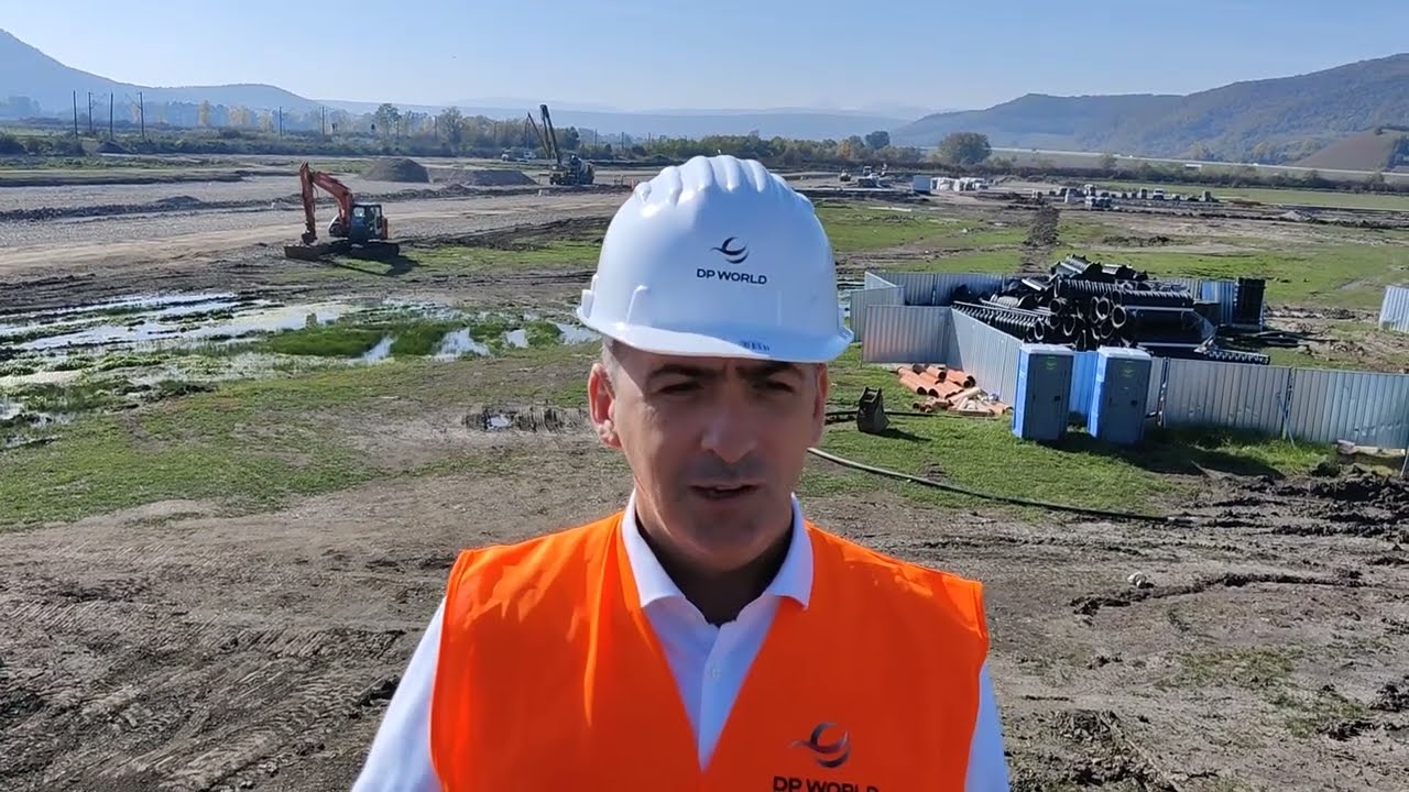 Interviu cu Cosmin Cârstea, CEO DP World România - YouTube