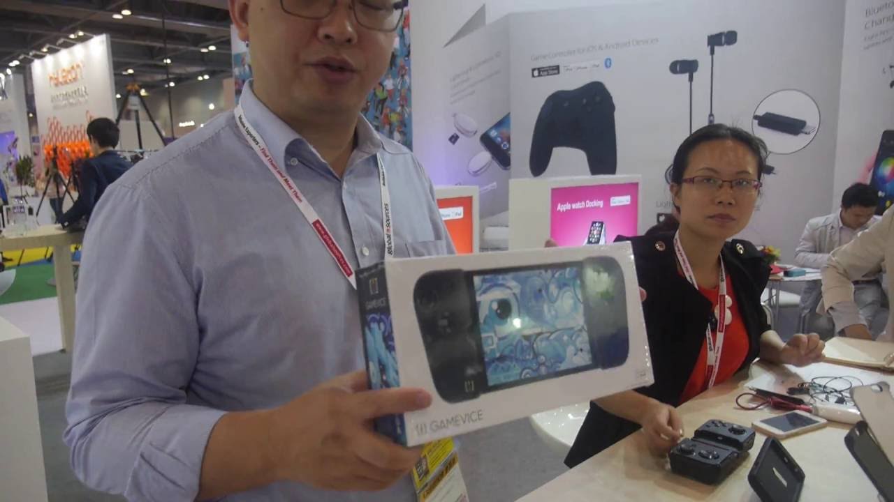 iPhone 5/5s and iPad mini game controller from Reflying - YouTube