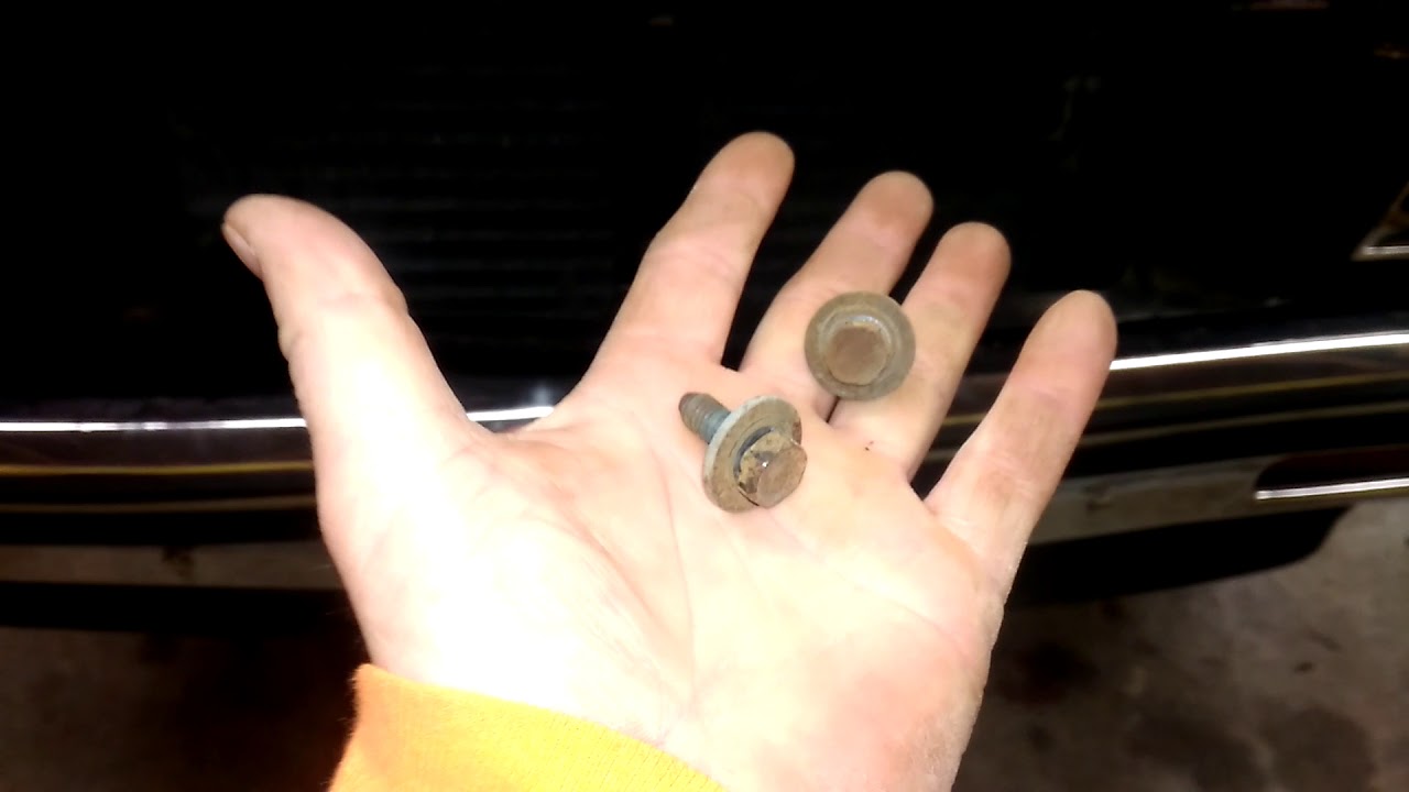 89 Chevy S-10 Blazer hood release - YouTube