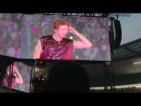 Surprise songs - Paris France D2 18.07.26