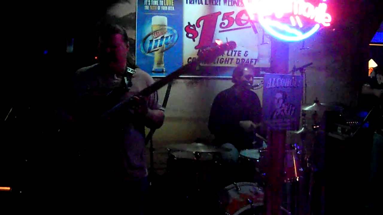 10LB BISCUIT @ THE SHACK IN KODAK - YouTube