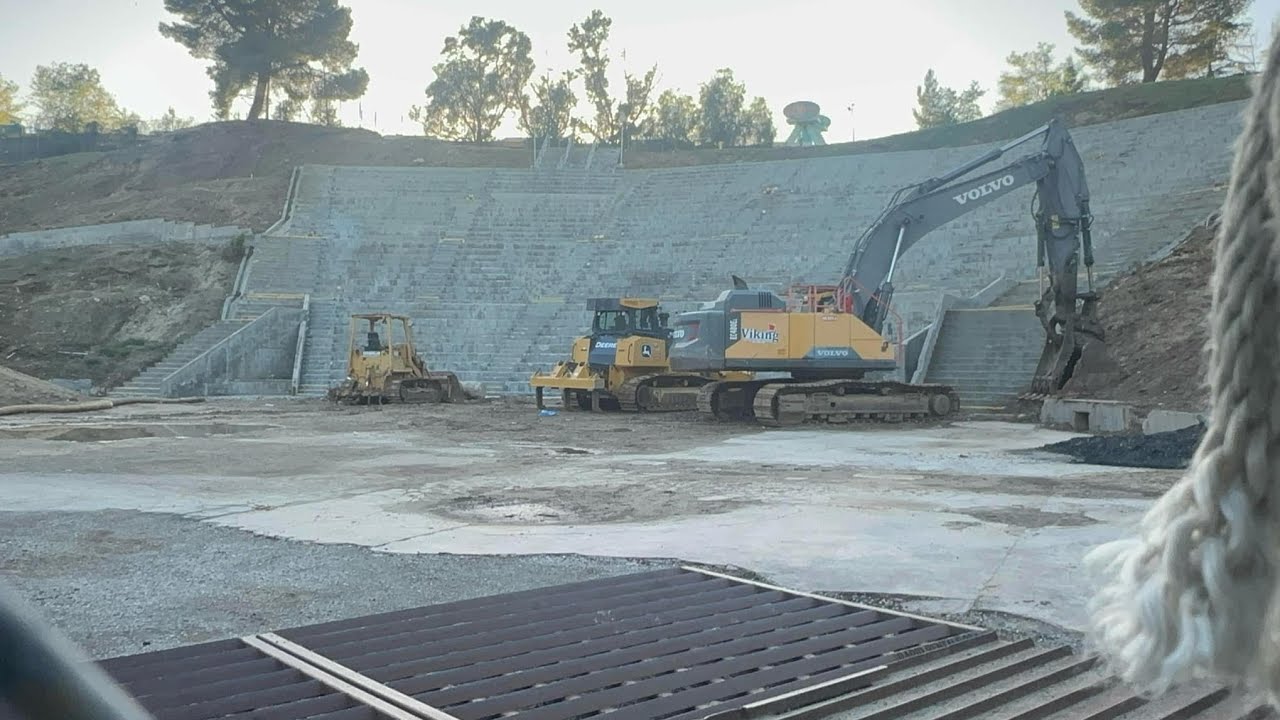 Six Flags Magic Mountain New 2026 Coaster Construction - Spring Park ...