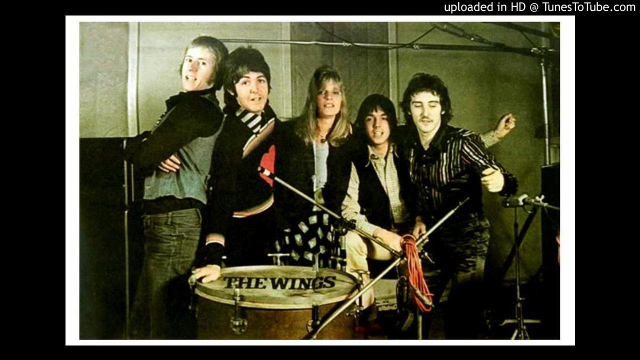 Paul McCartney & Wings - Rock Show (7 minute 'Old Version') - YouTube