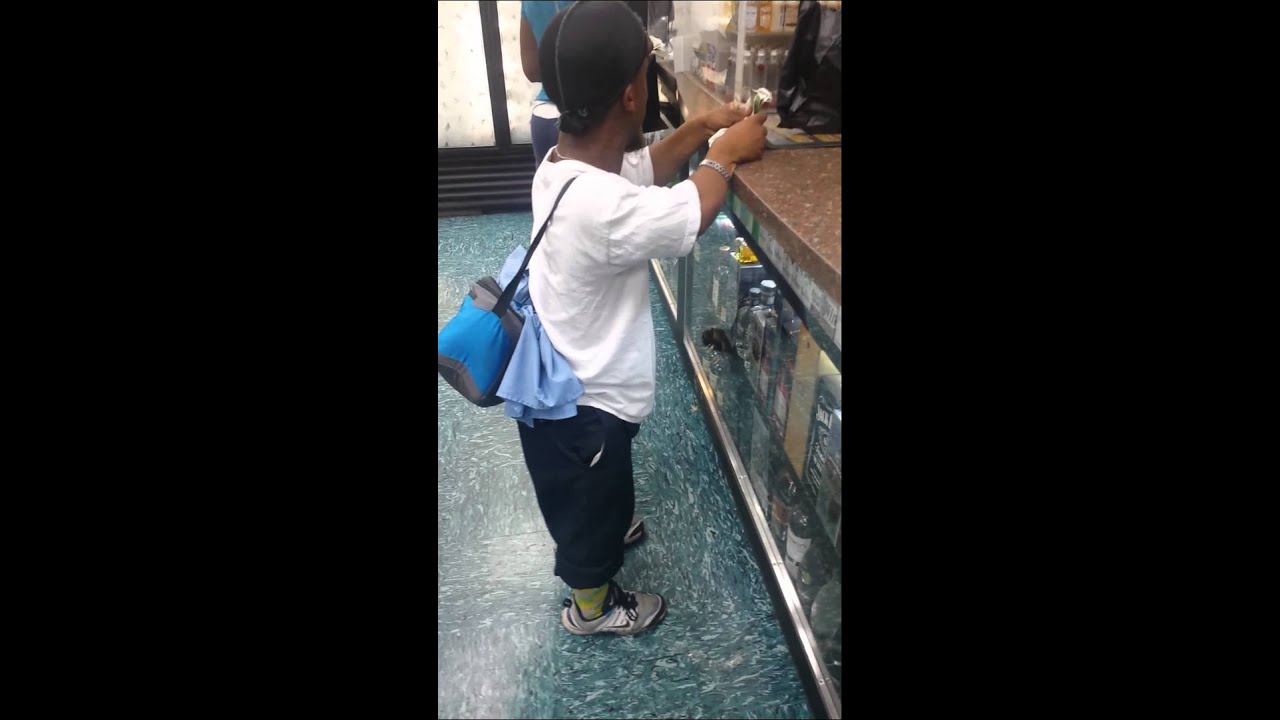 Gangsta midget going wild - YouTube