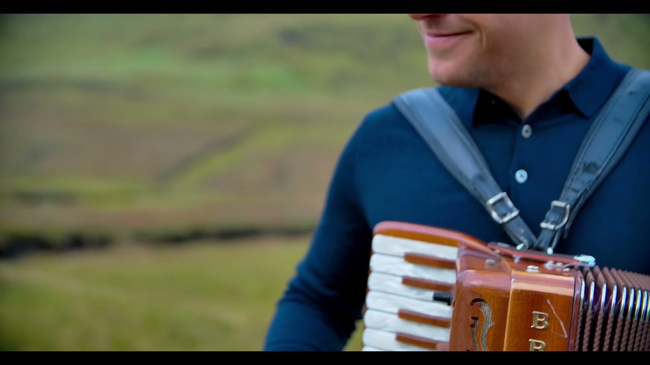 Official Video - Nathan Carter - Rambling Rover - YouTube