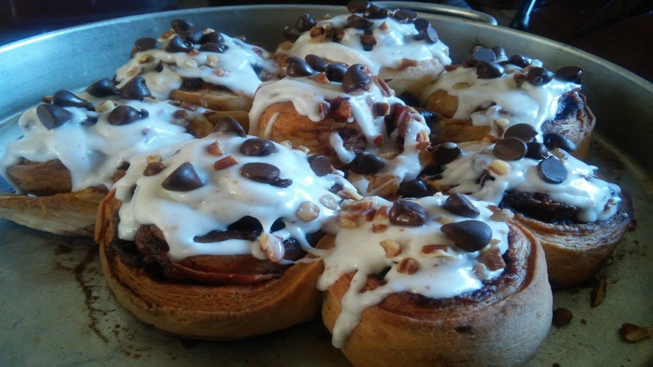 Bacon Cinnamon Rolls - Rick's Kitchen S2 Ep.04 - YouTube