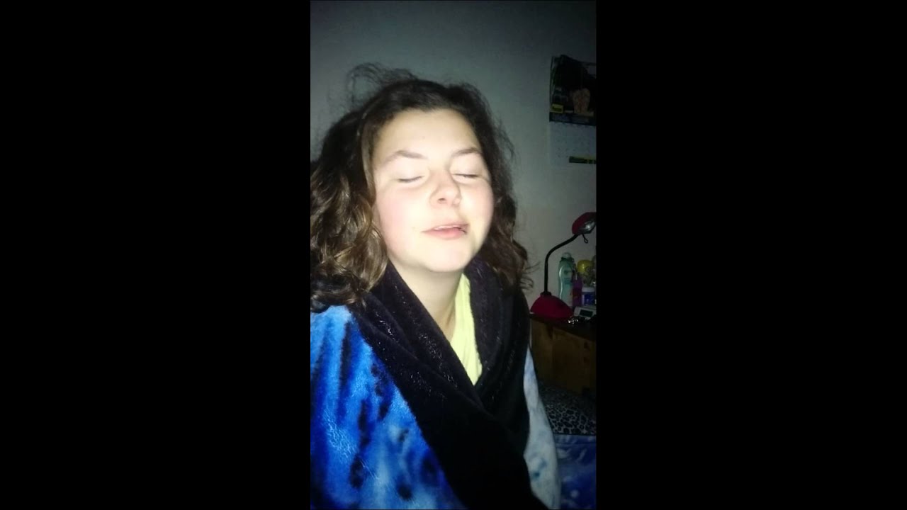 My beautiful girl saying Hey - YouTube