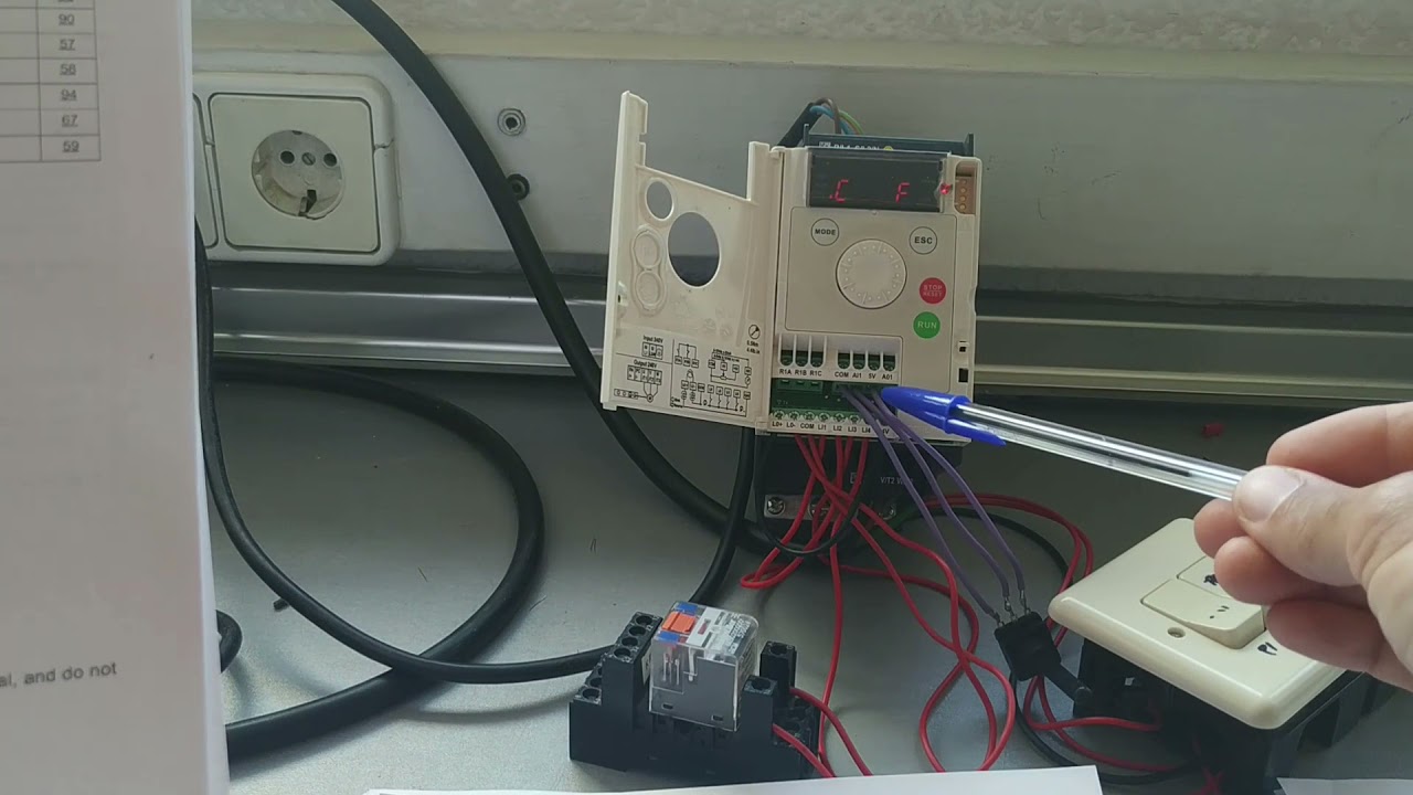 Schneider ATV12 - YouTube