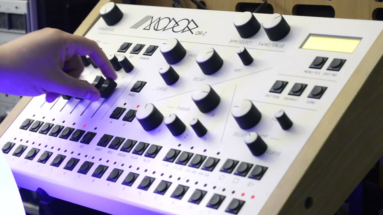 Modor DR-2 Drum Machine ,two ideas ( drums improvisation no talking ...