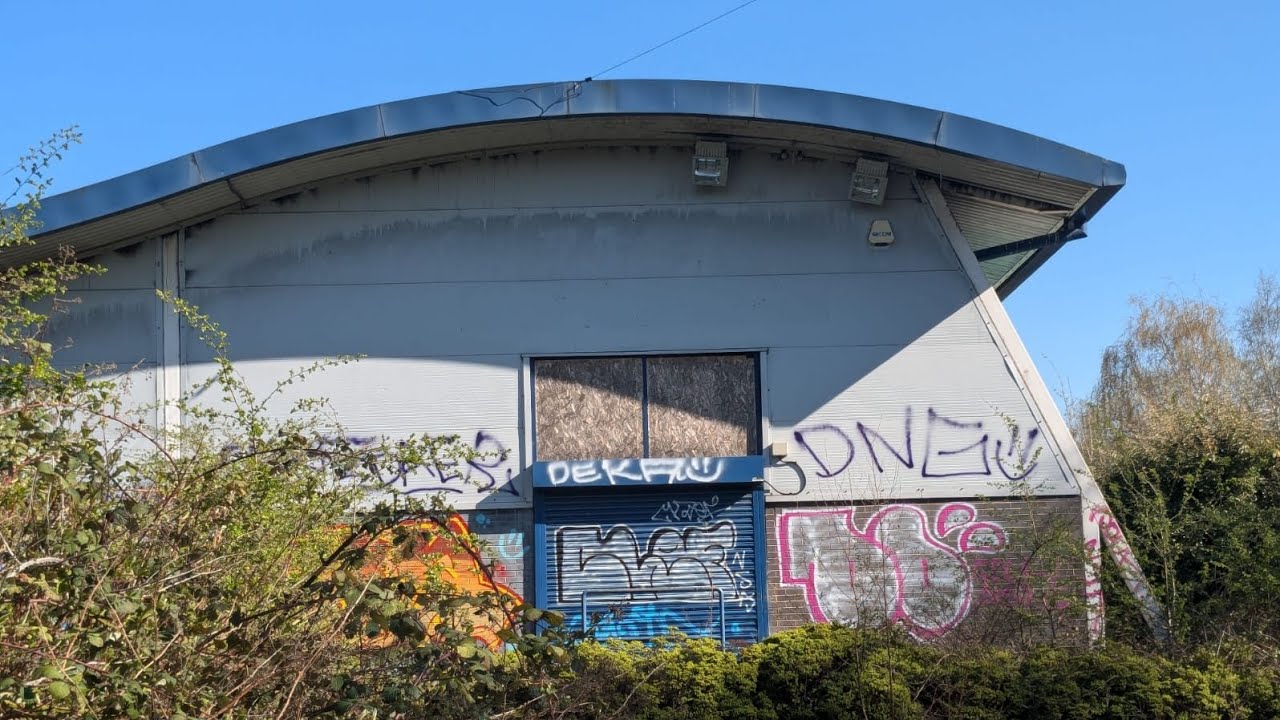 Abandoned Jump Arena in Kirkstall, Leeds - Brief Overview and History ...