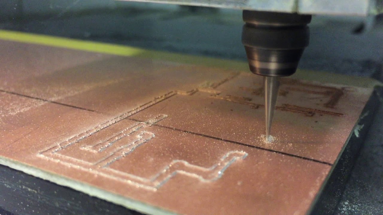 Platinen fräsen mit Eagle und Pcb-Gcode - YouTube