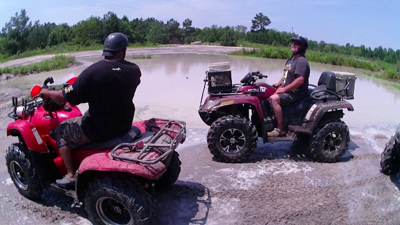 MUDD MAN TRAIL RIDES WITH FRIENDS @ OUTBACK - YouTube