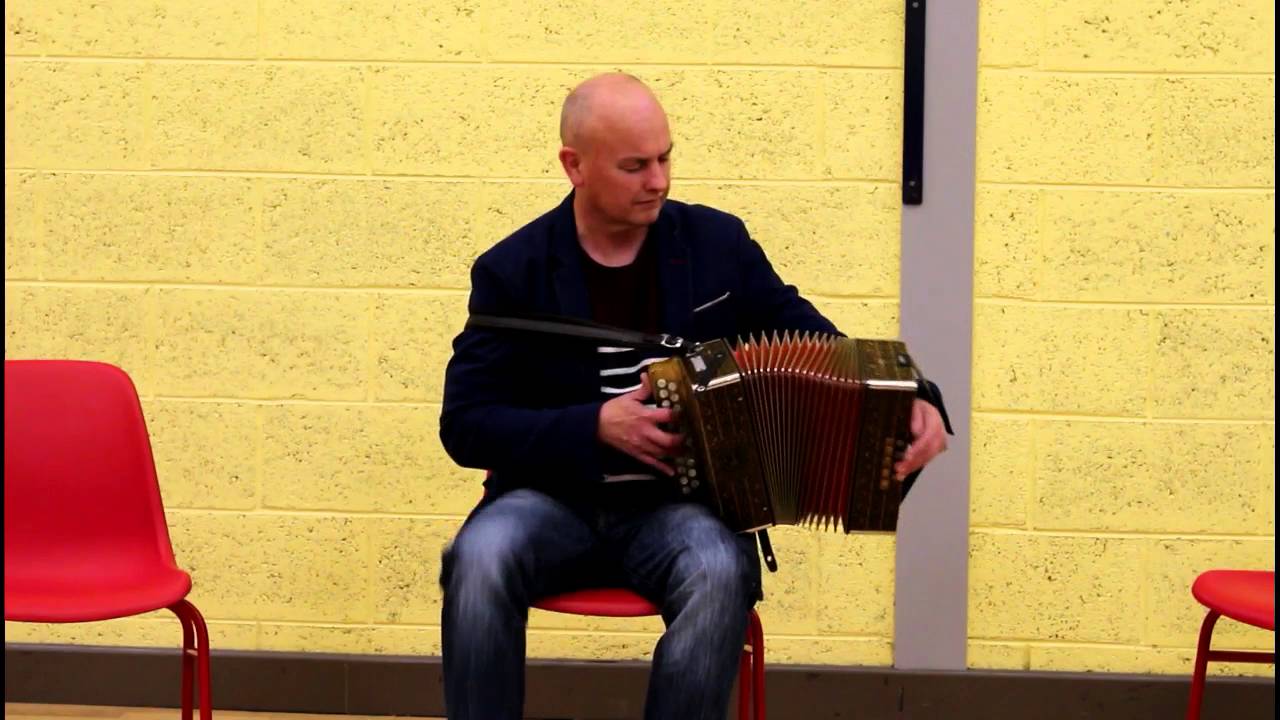 SCNB 2015 - Dan Brouder (button accordion) - YouTube