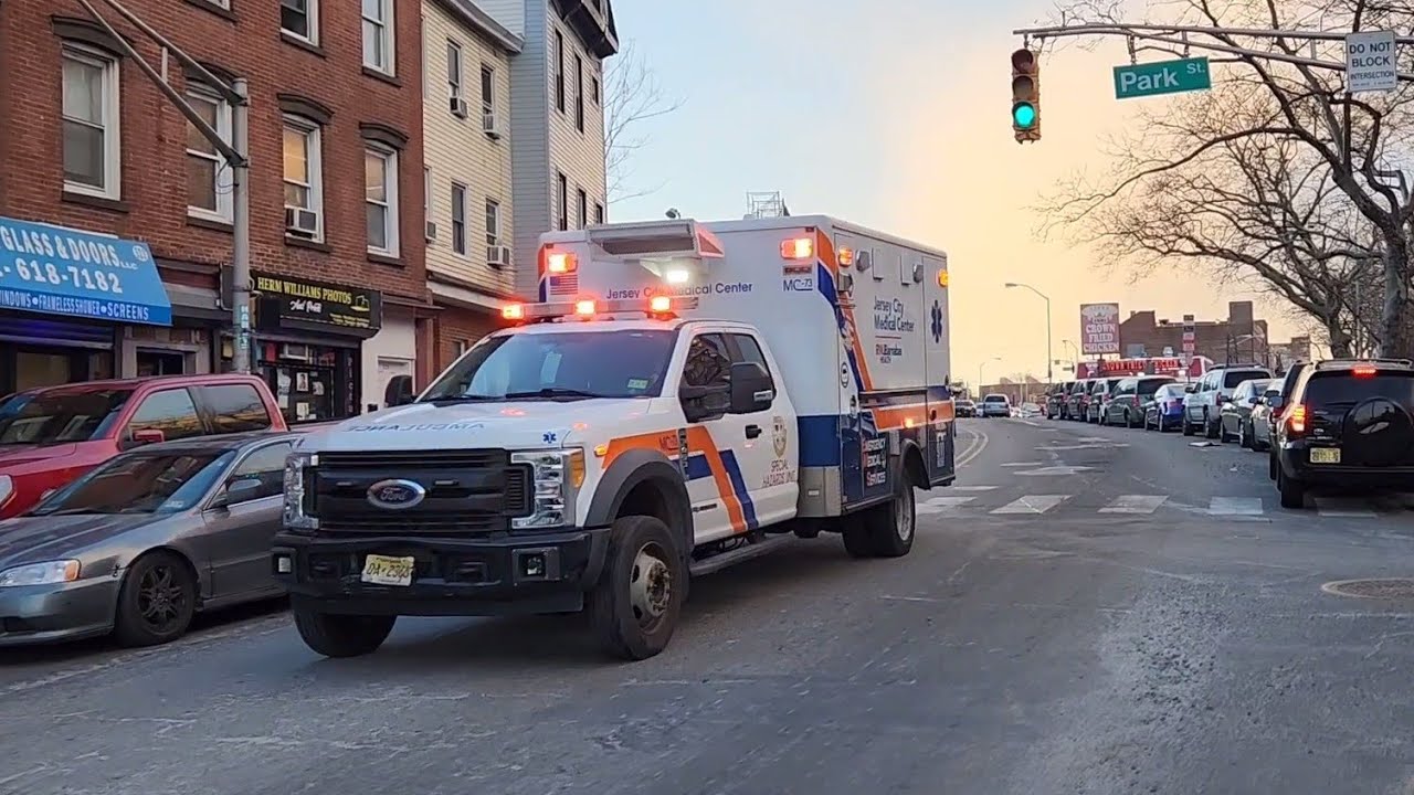 Jersey City, NJ JCMC Ems Ambulance MC-73 Responding - YouTube