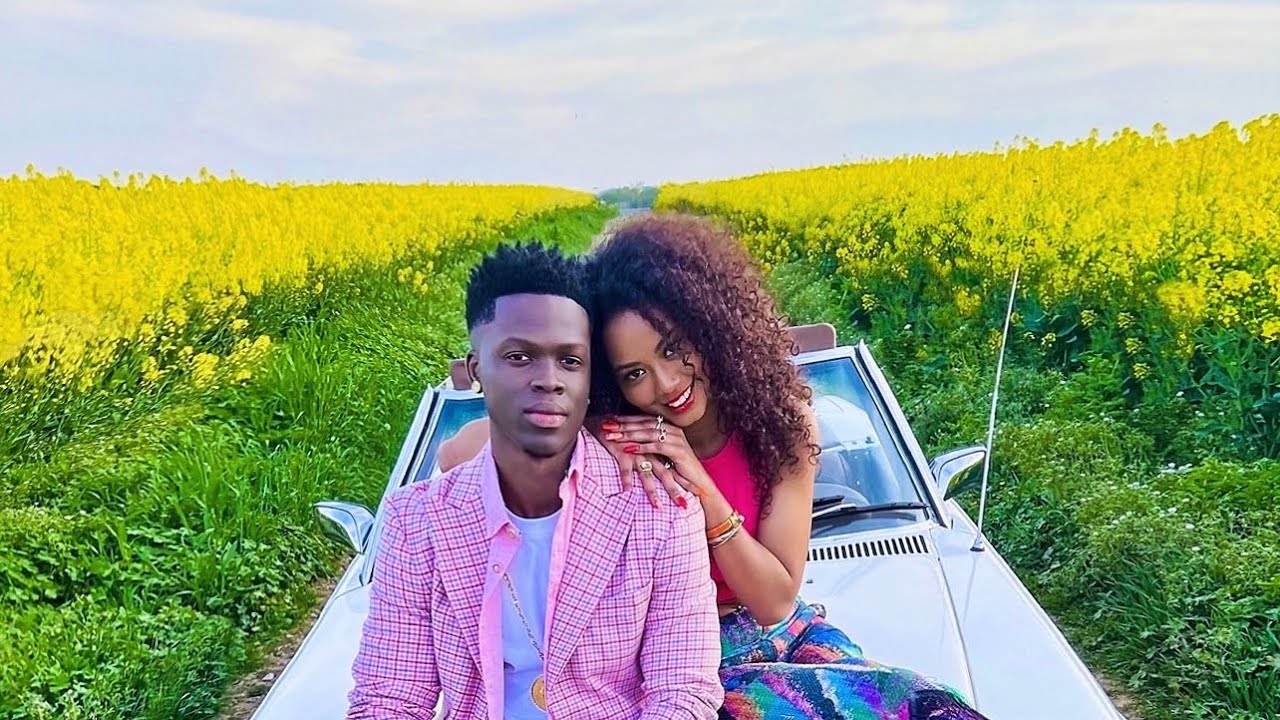 TEKKI - JUST YOU AND ME (Clip Video Official) - YouTube