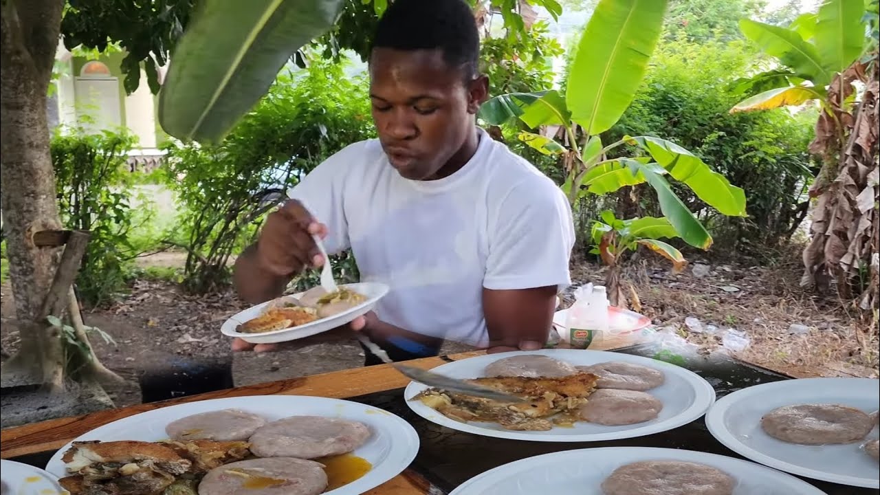 cooking snook fish for the first time with bully beef dumplings - YouTube