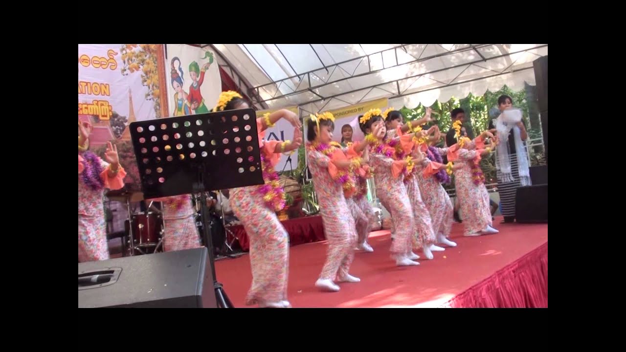 Singapore Myanmar Thingyan -2 2015 4 12 - YouTube