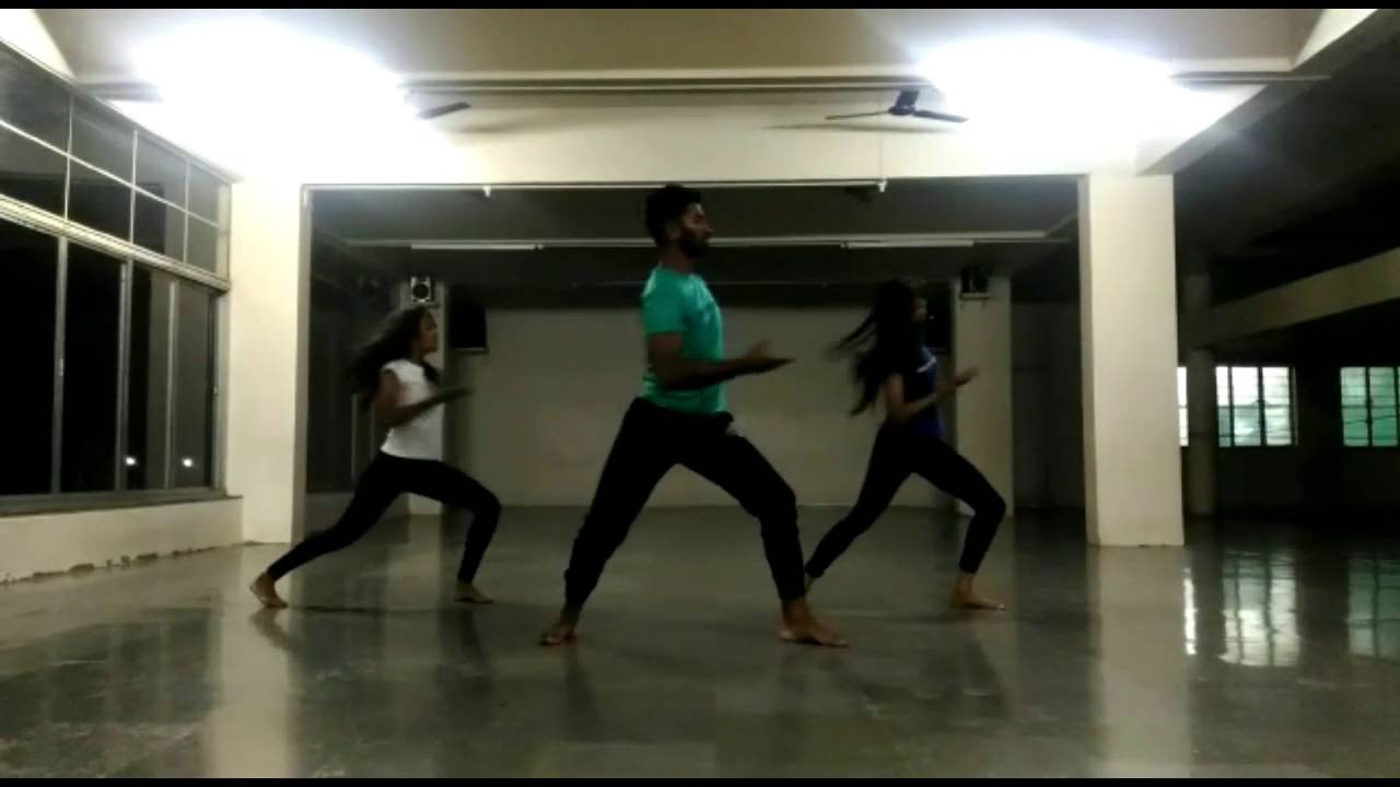 Contemporary dance on Dariyan By Dancing curve - YouTube