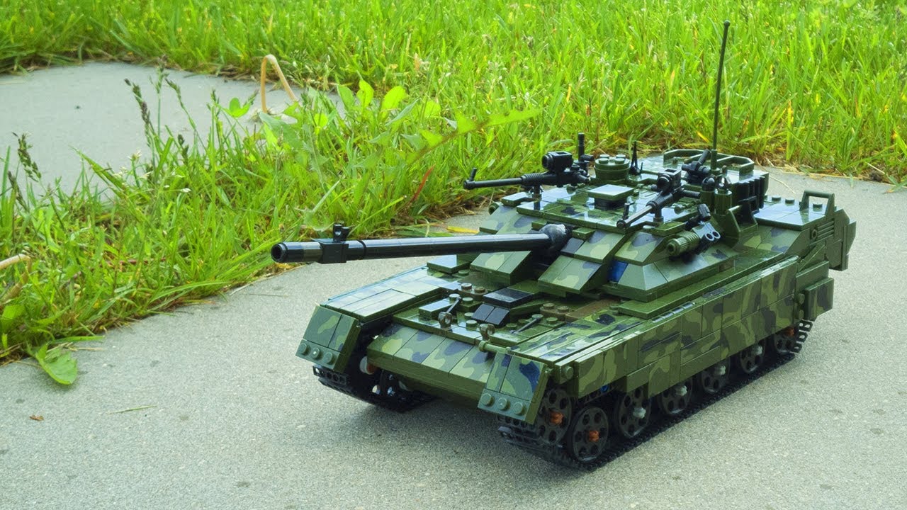 LEGO Technic RC Enlighten Tank - YouTube