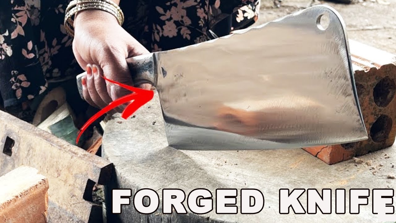 FORGING A STRONG KITCHEN CLEAVER OUT OF EXCAVATOR GRATER BLADE - YouTube