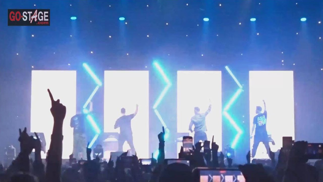 Konser BLUE Live At PULLMAN Central Park Jakarta Indonesia (14.02.2023 ...