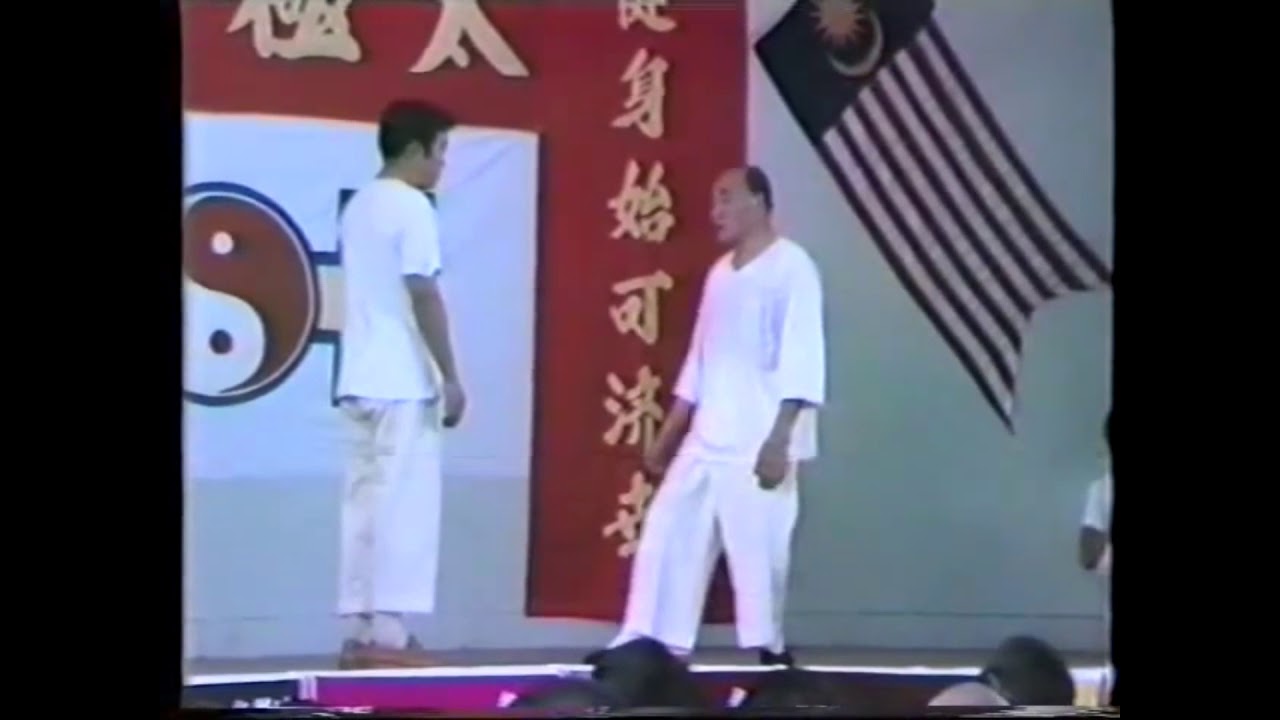 GRANDMASTER HUANG SHENG SHYAN DEMONSTRATES - YouTube