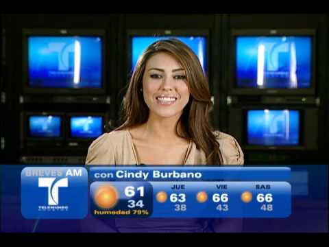 Breves AM Telemundo News & Weather Girl Cindy Burbano Jan.26 - YouTube