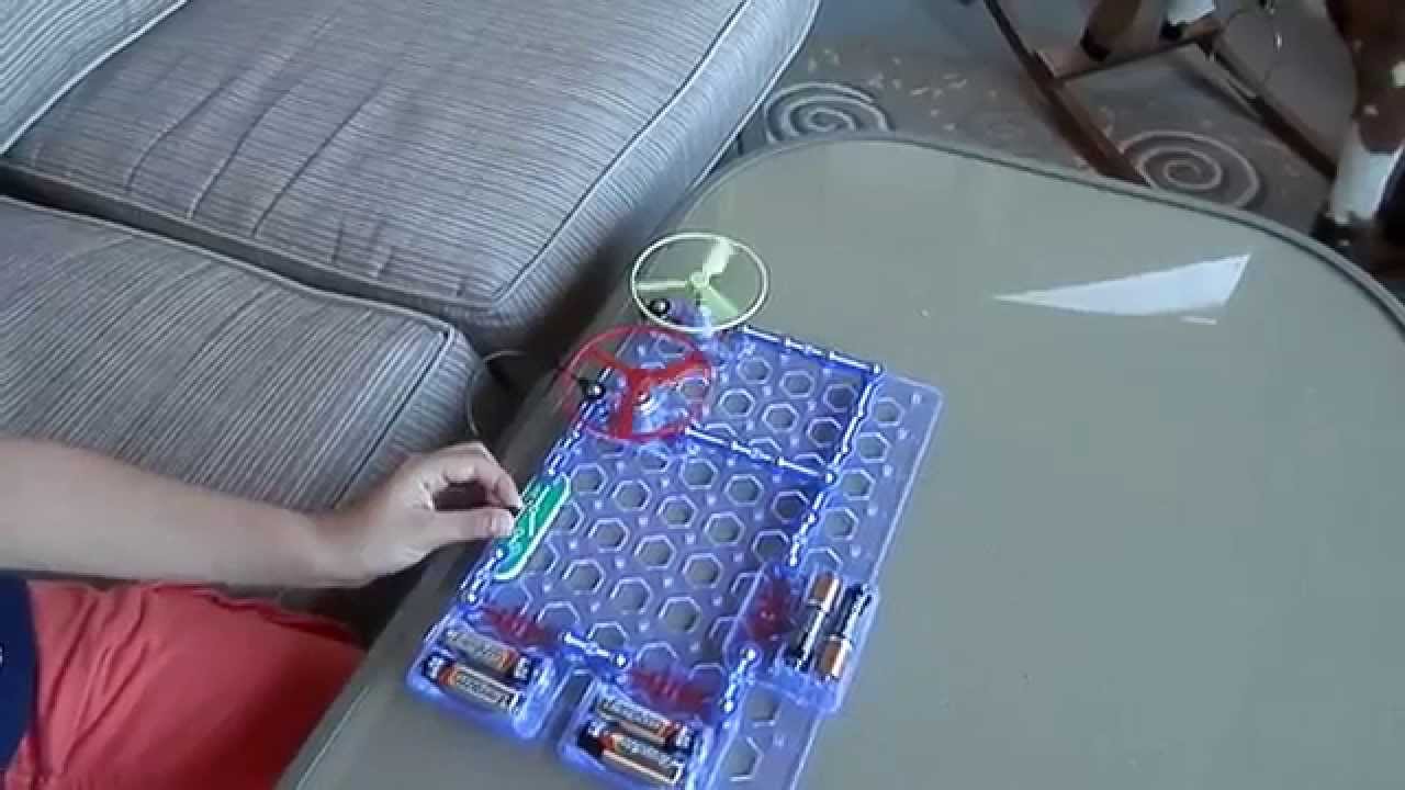 The great snap circuit propeller race - YouTube