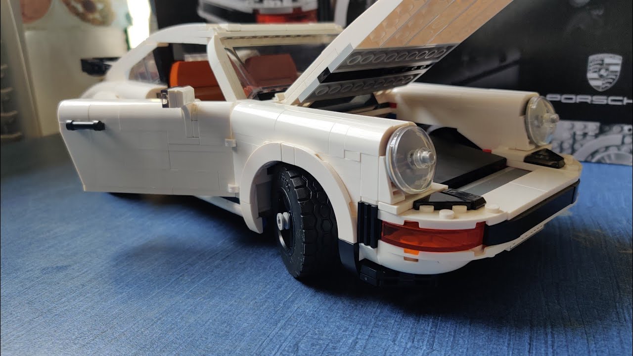 LEGO Porsche 911 (10295)-1458 Pieces - YouTube