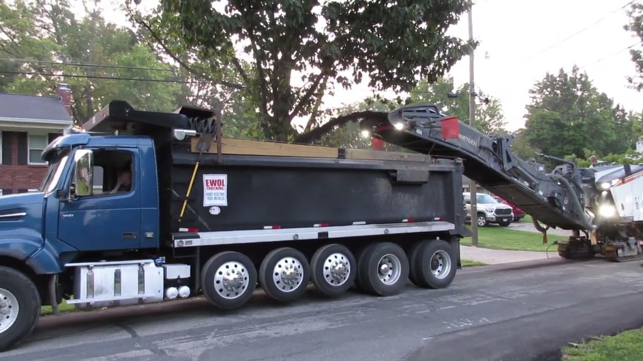 road paving recycling the asphalt - YouTube