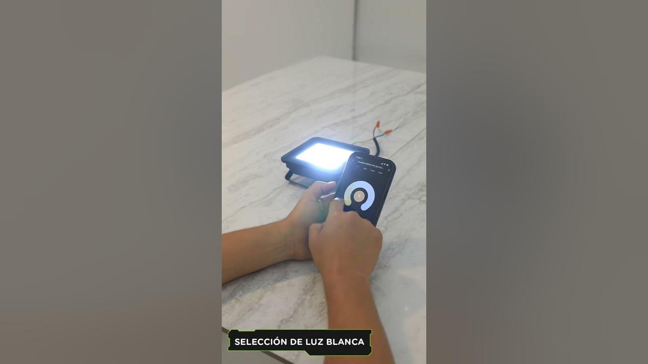 Iluminación Megamex Play Chroma - YouTube