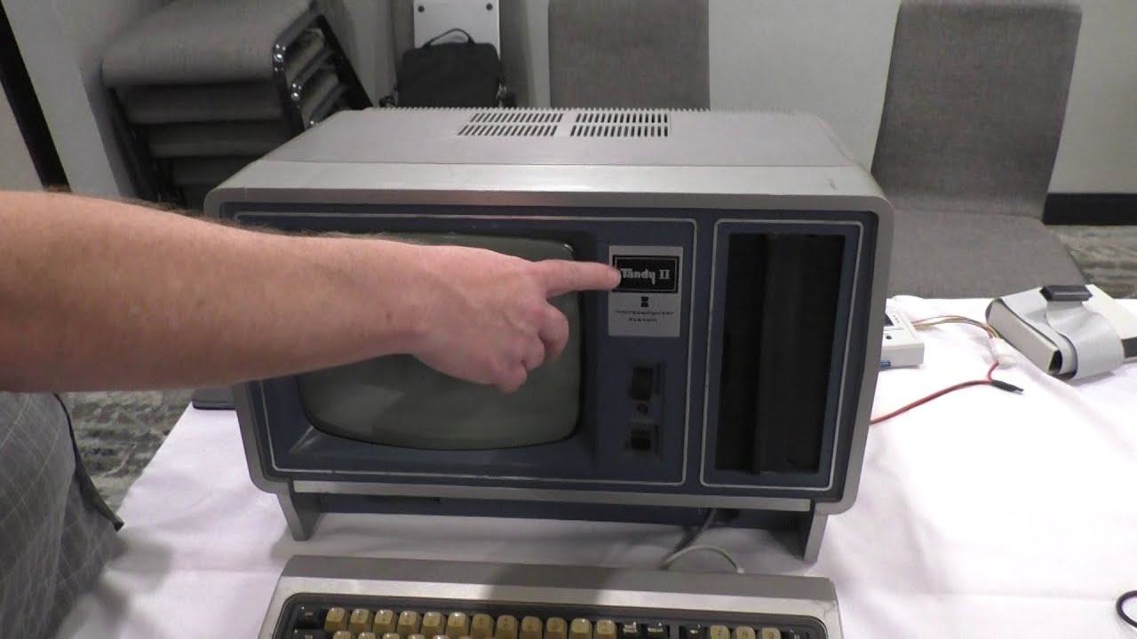Tandy Assembly 2023 – A walk around the floor to see the displays - YouTube