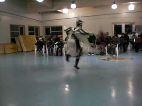 Lunacee Fancy dancing - YouTube