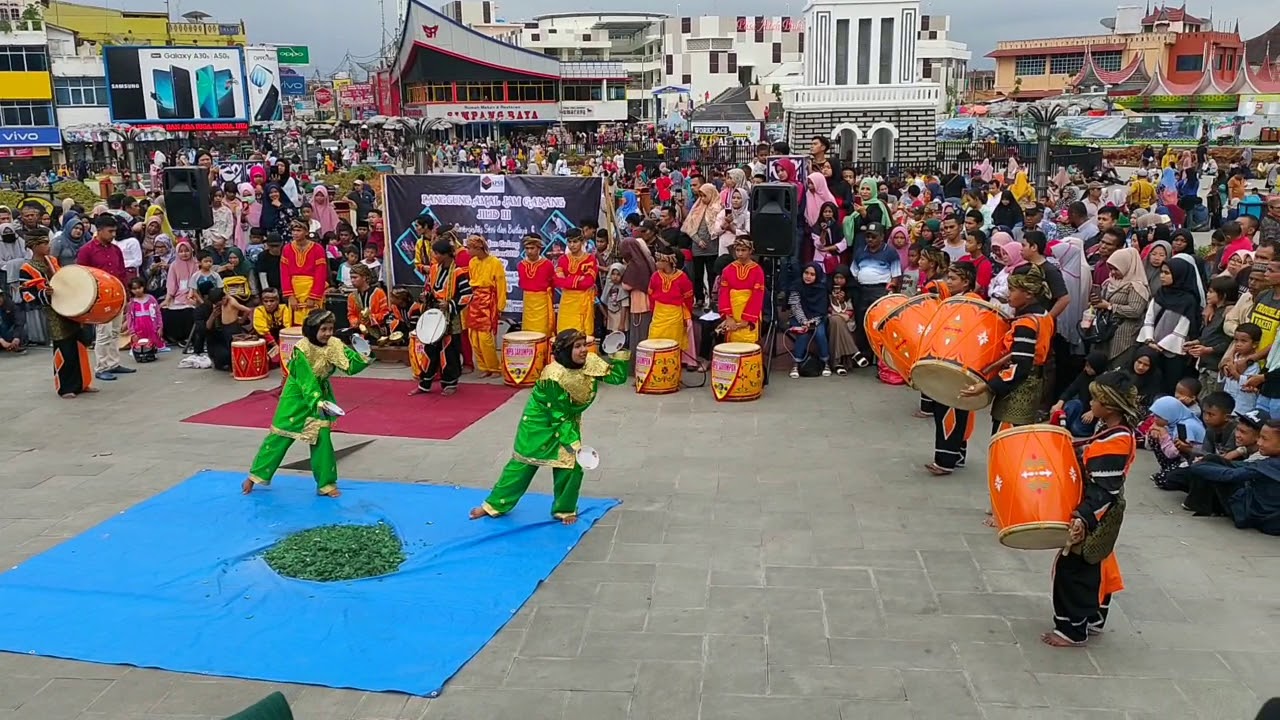 Tari Piring - Sumatera Barat - YouTube
