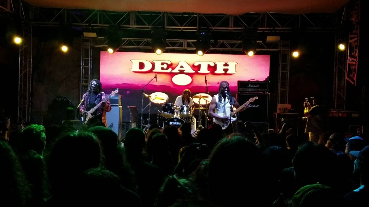 DEATH "Freakin Out" @ Psycho Las Vegas Poolside 8.26.16 - YouTube
