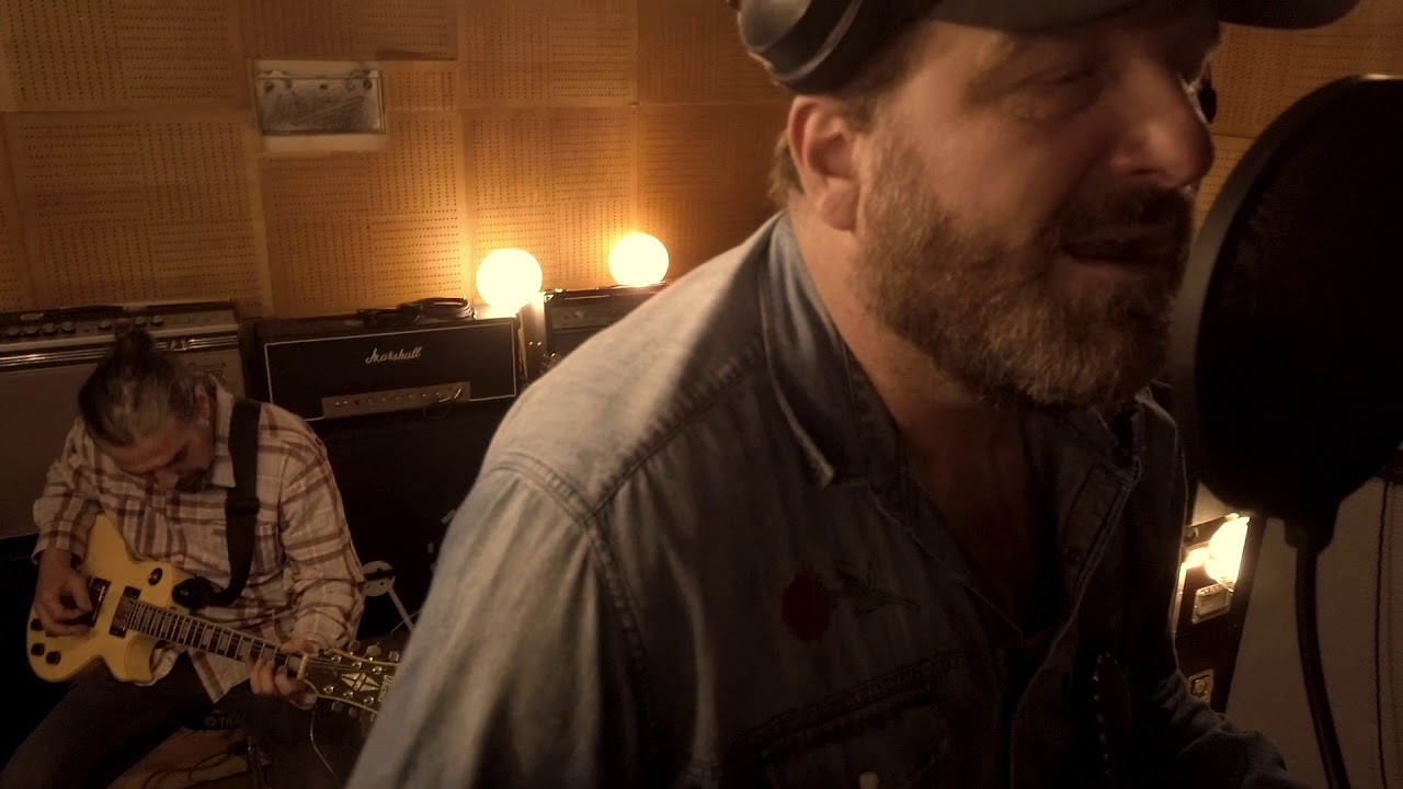 Glib - Poor Man's Deluxe Onemic Session - YouTube