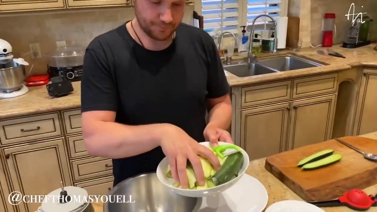 Zucchini Salad by Chef Thomas Youell - YouTube