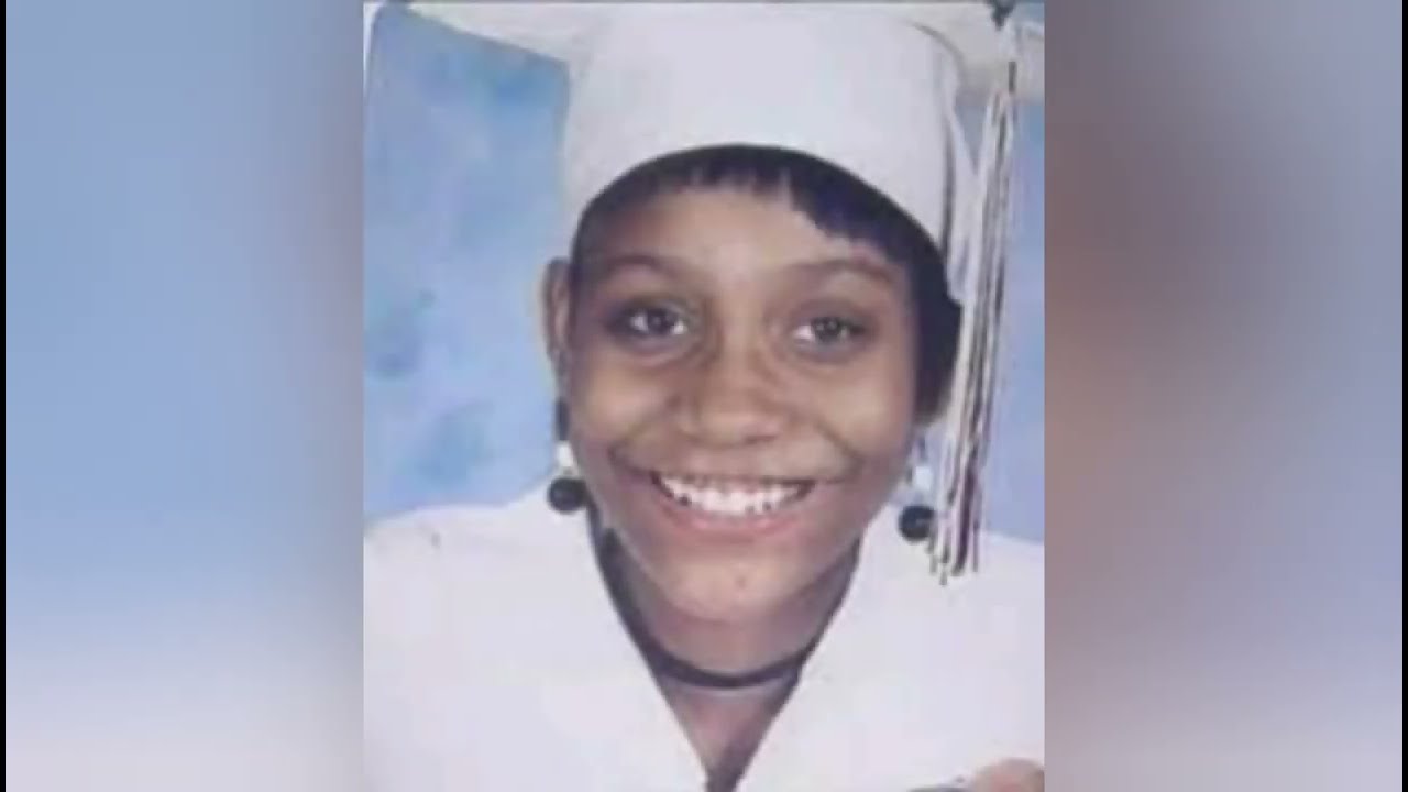 Visiting the shooting site and grave of Shavon Dean - YouTube