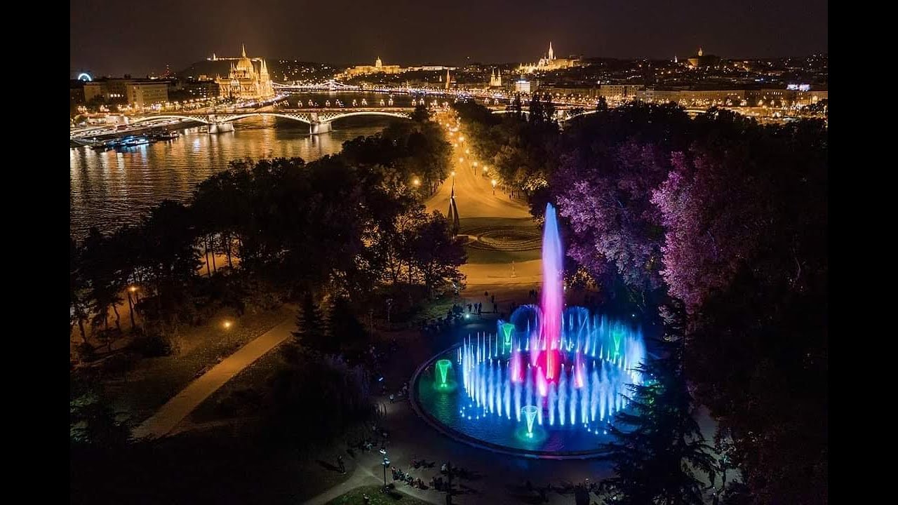 Hungary-Budapest: Margaret Island Musical Fountain (Margitsziget Zenélő ...