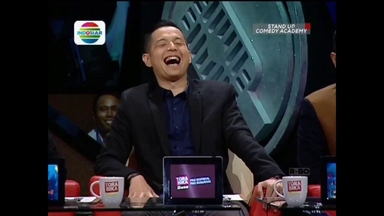 Stand up comedy lucu*(kemacetan jakarta)*lucu banget*(ence)* - YouTube