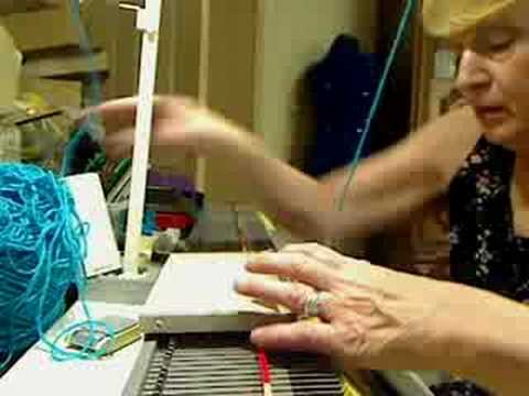 Ribbing with the Modified Bond Ribber Carriages - YouTube